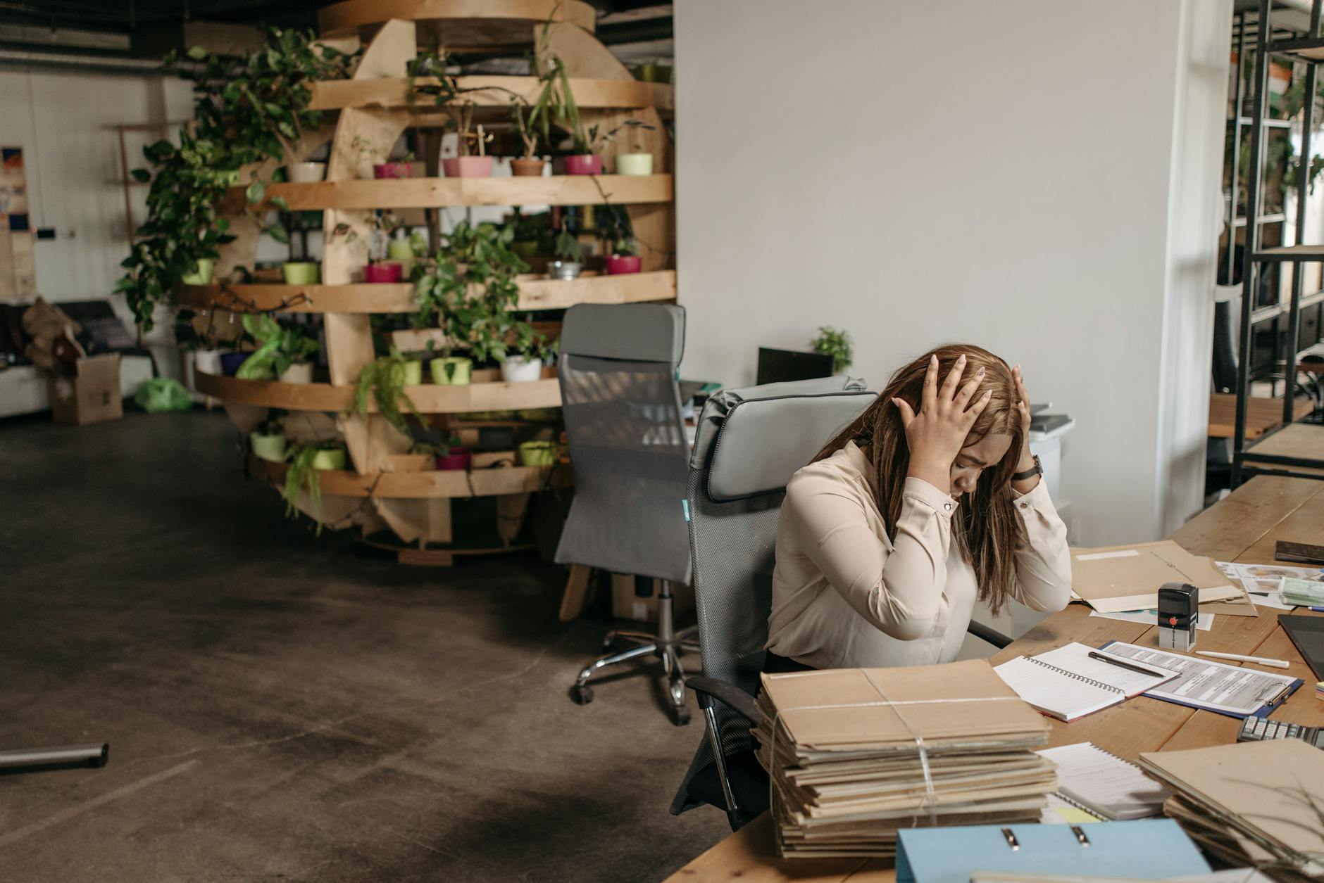 The Art of Multitasking: Time-Saving Tips for Office Workers